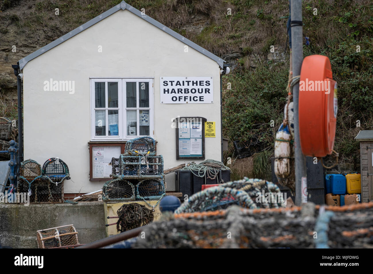 Staithes Harbour, North Yorkshire, England, UK Stock Photo - Alamy