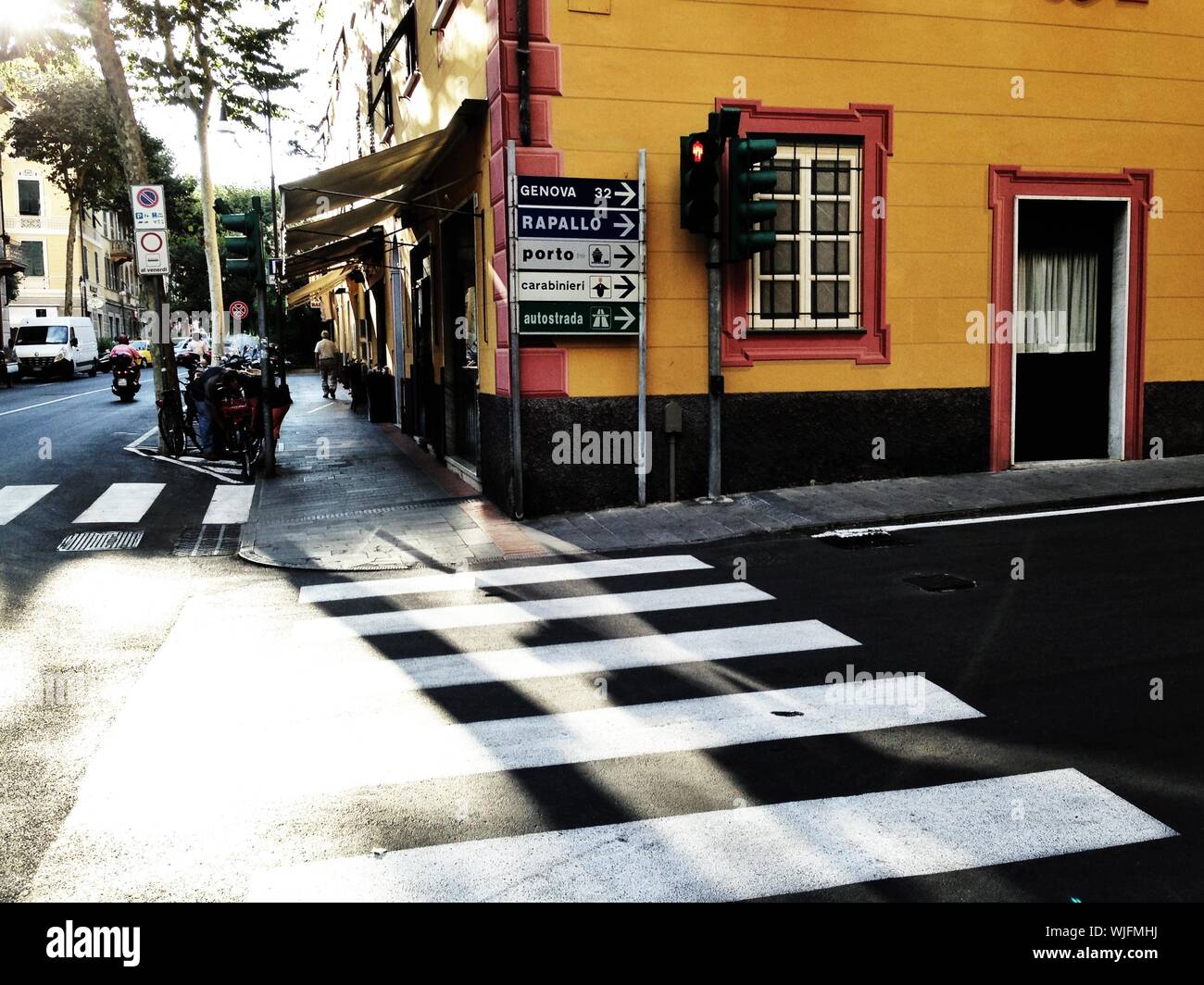 Crosswalk crosswalks hi-res stock photography and images - Alamy