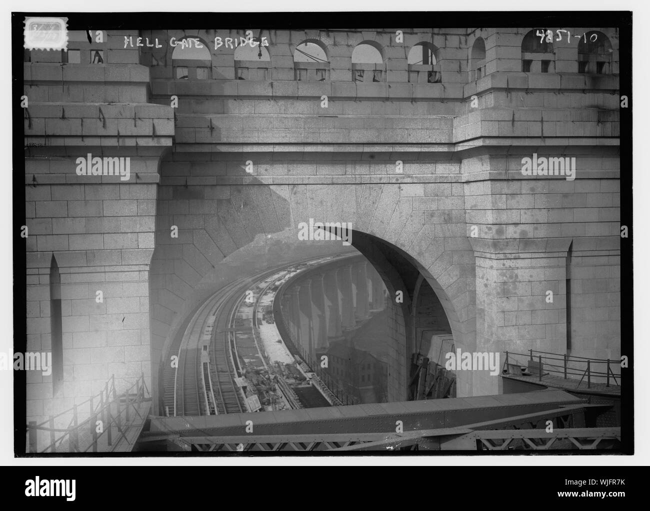 Hell Gate Bridge Stock Photo - Alamy