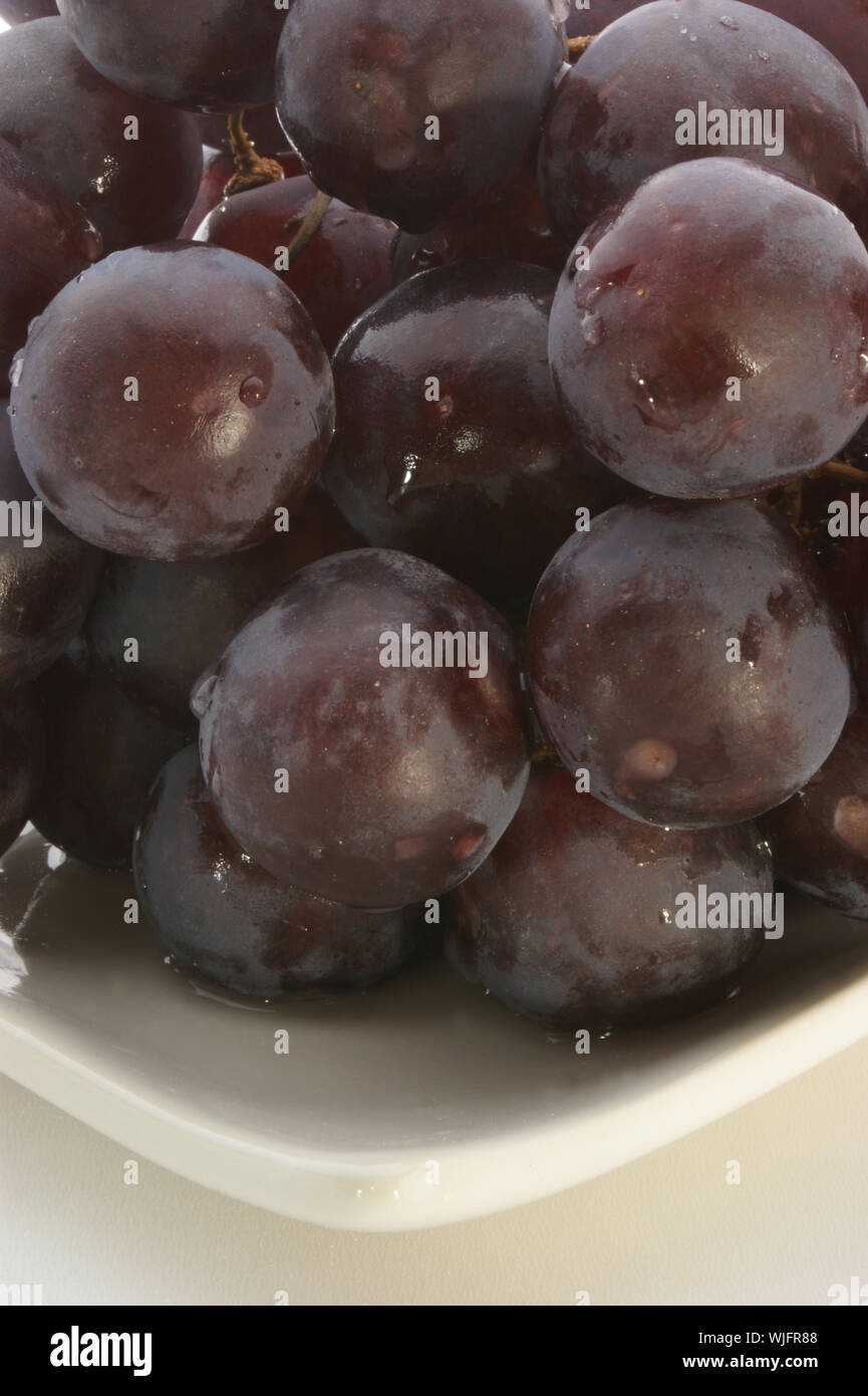 sweet organic red grapes Stock Photo - Alamy