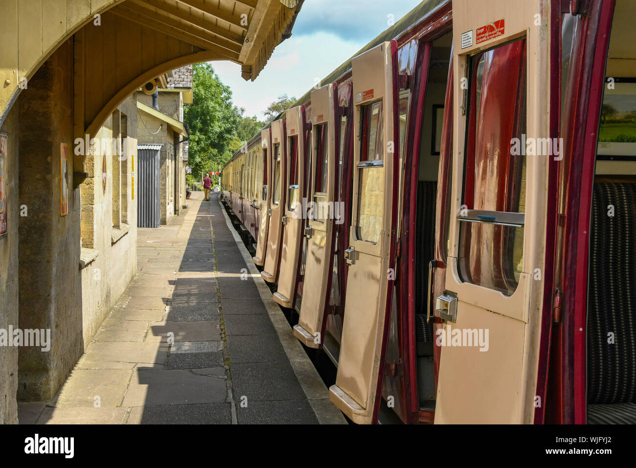 CRANMORE, ENGLAND - JULY 2019: Carriages on a train with doors open at ...