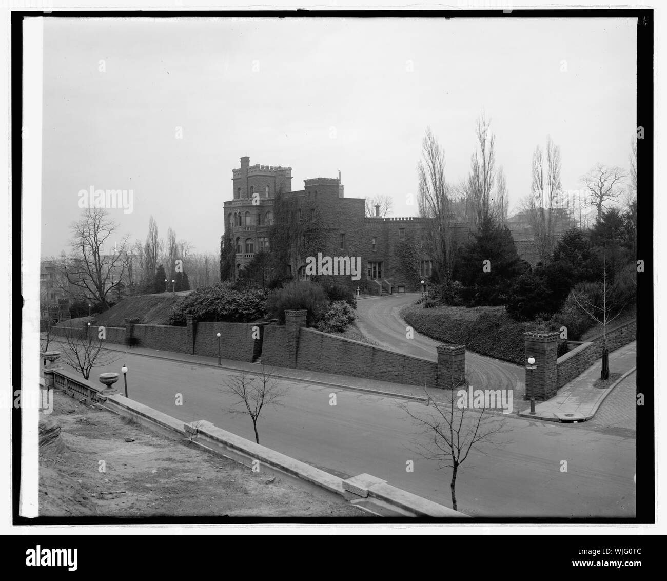 Henderson castle hi-res stock photography and images - Alamy