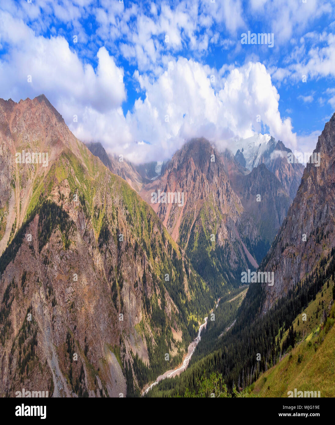 Unreal environment hi-res stock photography and images - Alamy