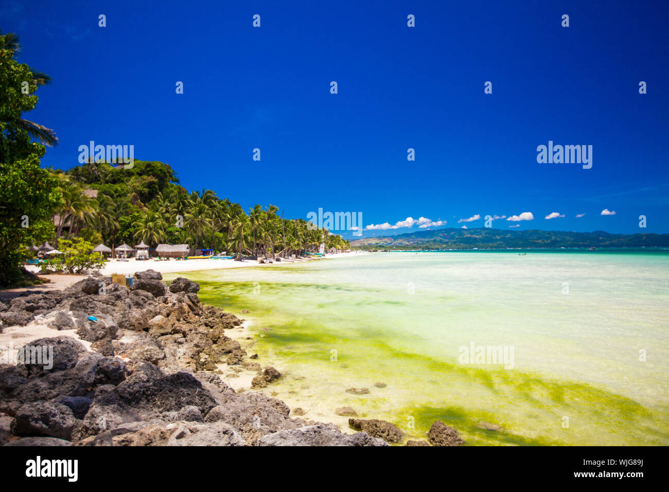 Perfect tropical beach with turquoise water in Boracay Stock Photo - Alamy