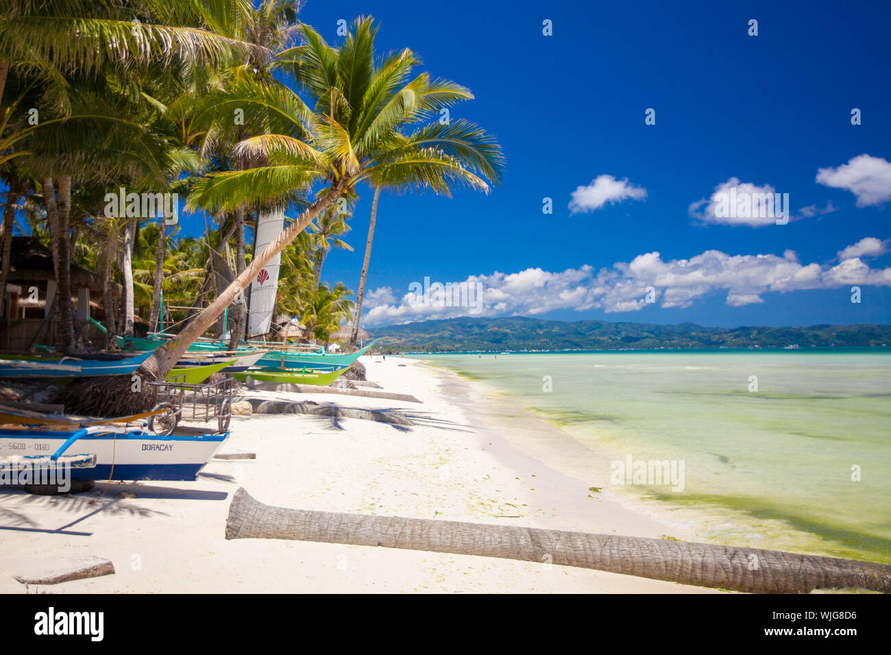Perfect tropical beach with turquoise water in Boracay Stock Photo - Alamy