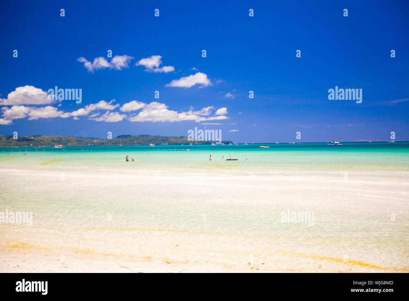 Perfect tropical beach with turquoise water and white sand beaches in ...