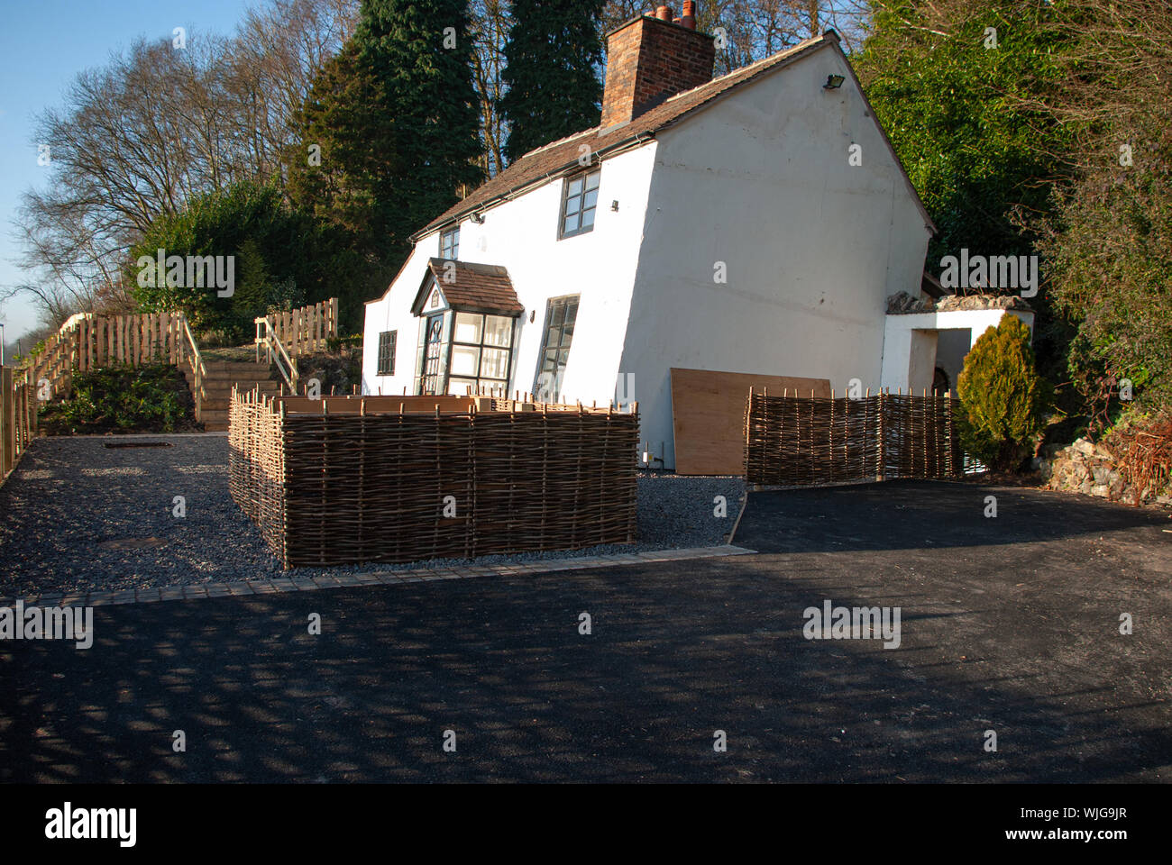 Subsidence house hi-res stock photography and images - Alamy