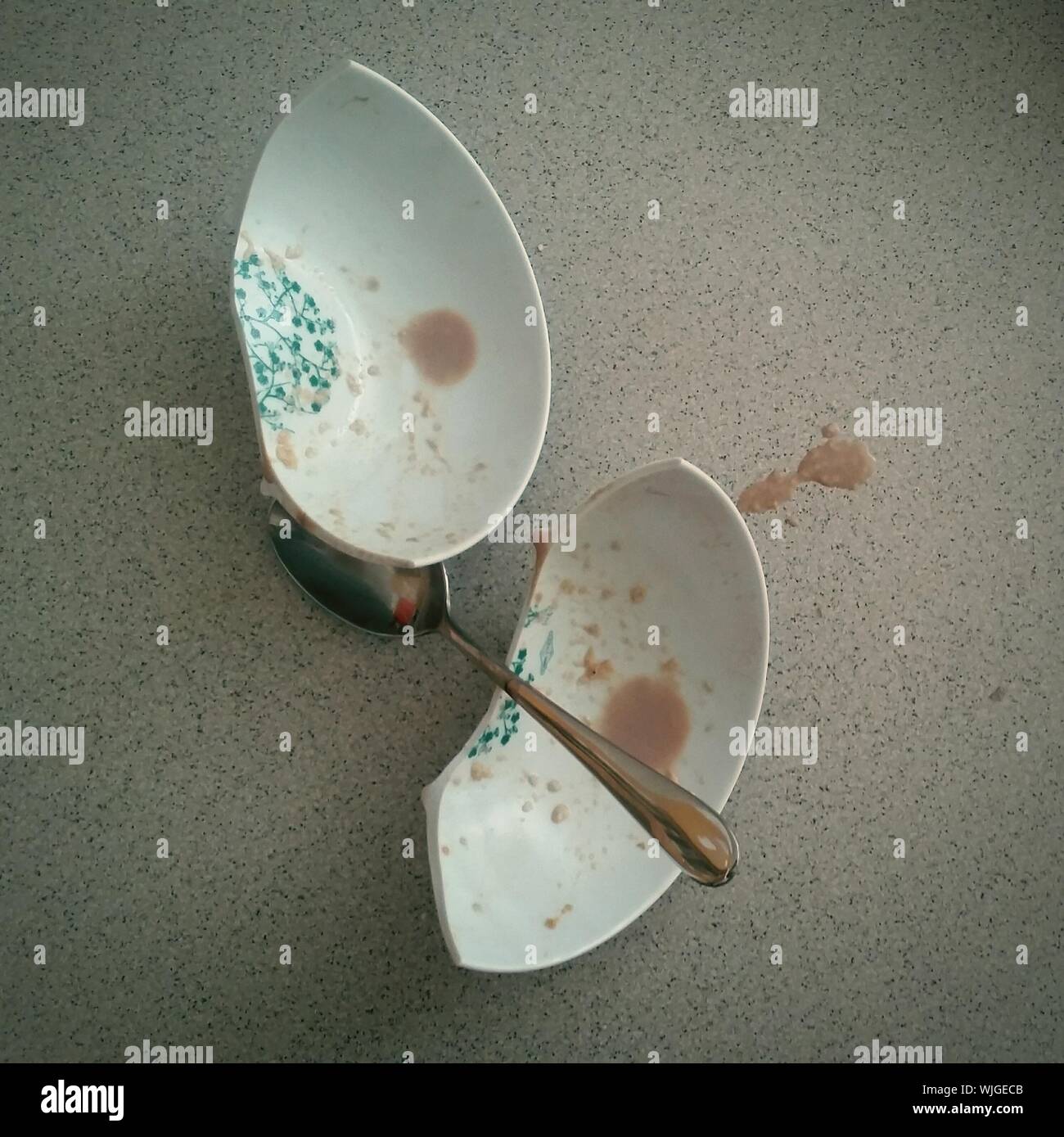 Broken Bowl High Resolution Stock Photography and Images - Alamy