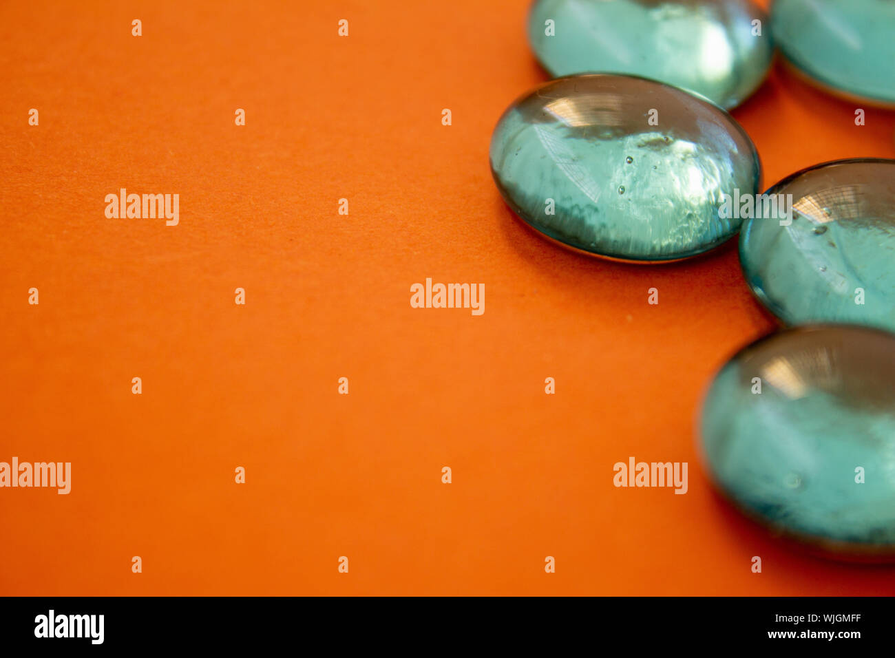 Pebble glass texture hi-res stock photography and images - Alamy