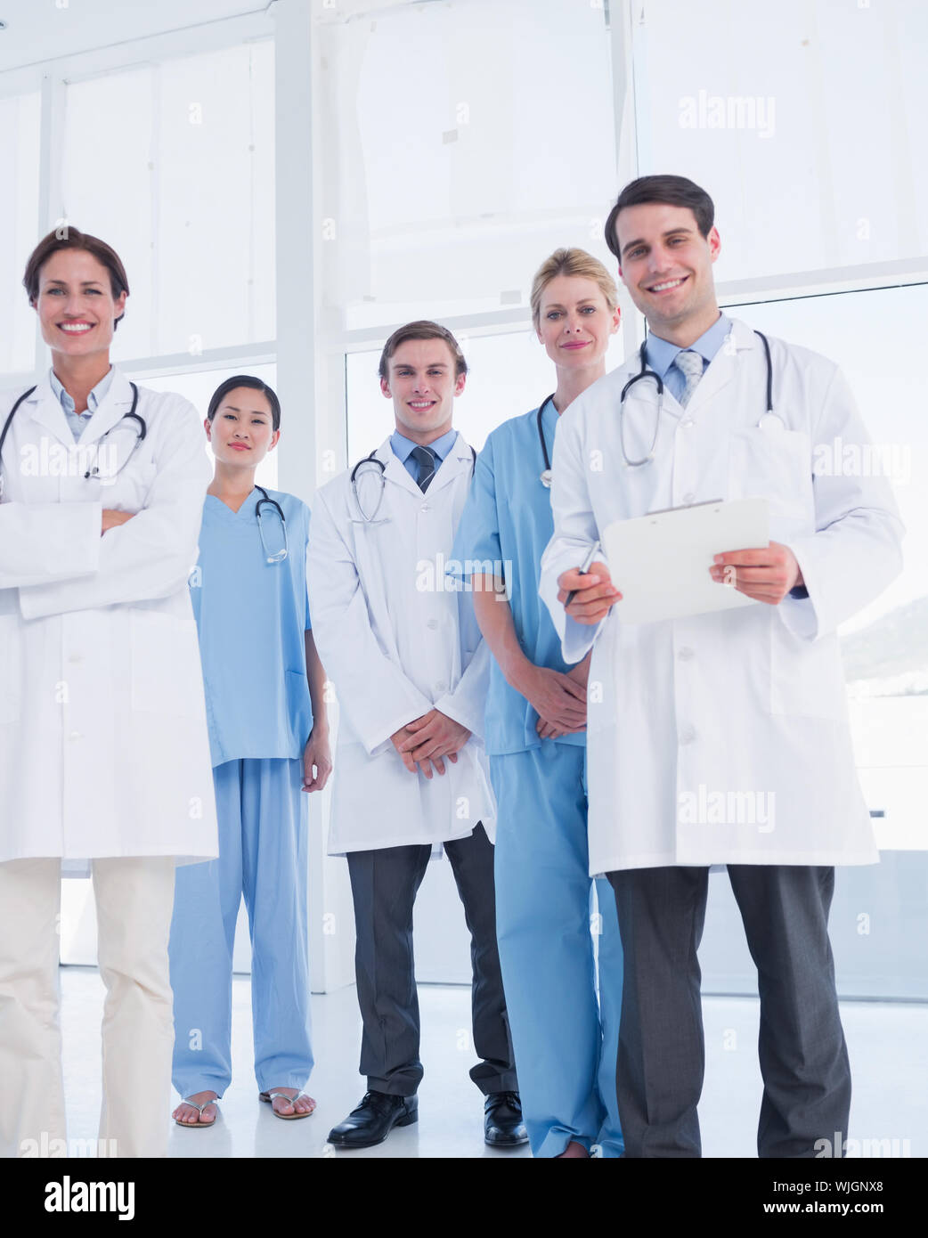 Group portrait of young doctors standing together at the hospital Stock ...