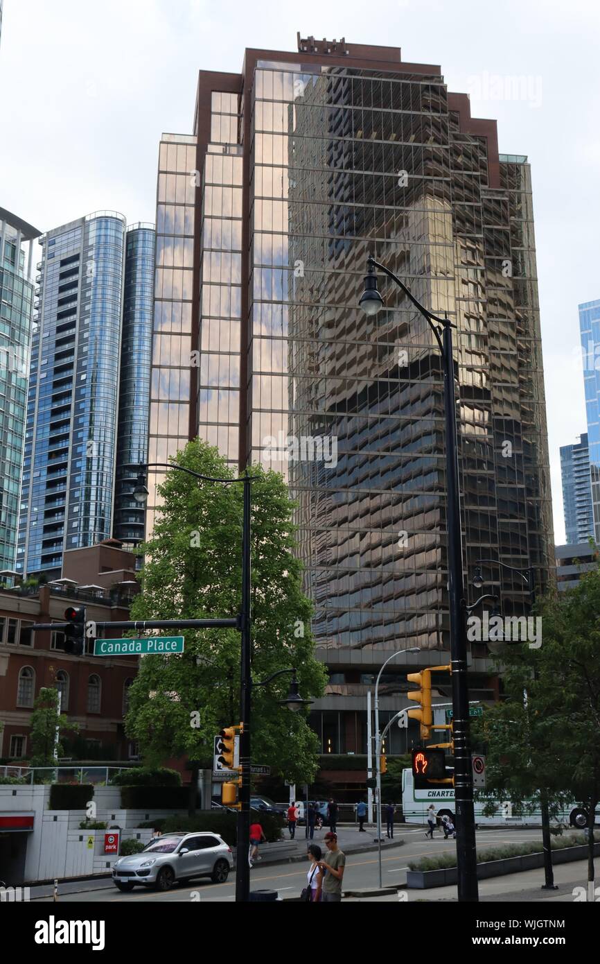 Vancouver skyscrapers hi-res stock photography and images - Alamy