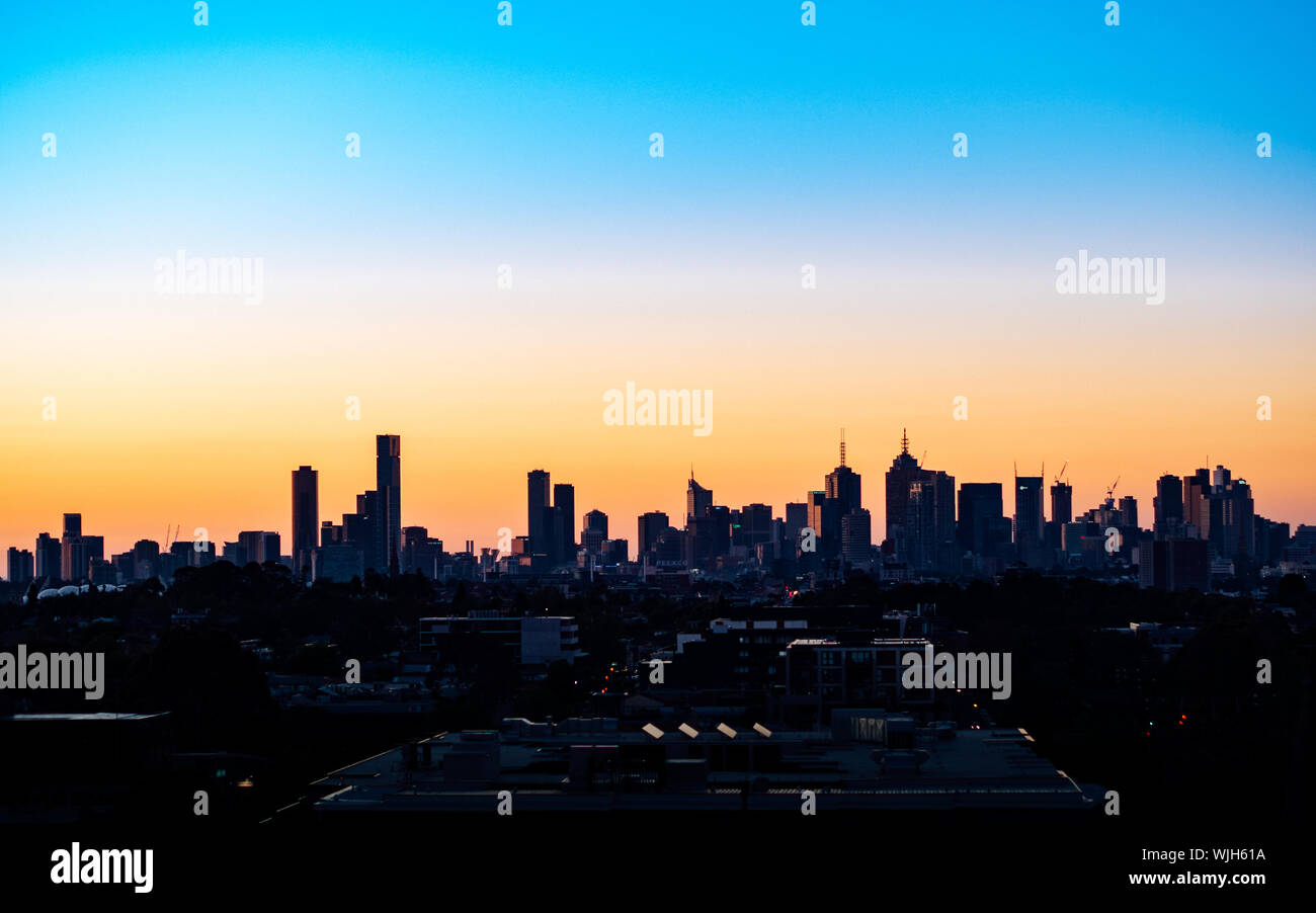 Melbourne skyline sunset hi-res stock photography and images - Alamy