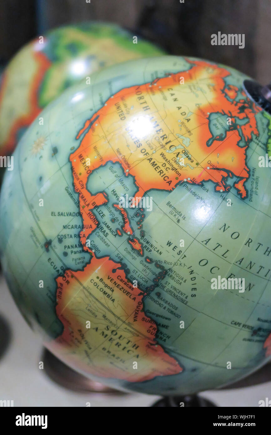 World globe hi-res stock photography and images - Alamy