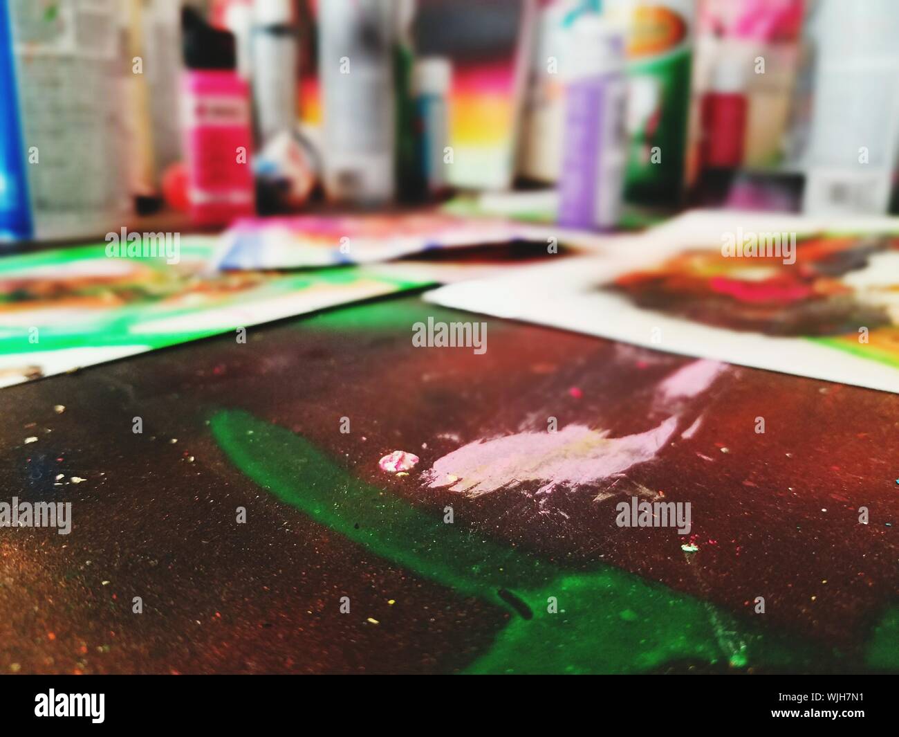 Acrylic painting hi-res stock photography and images - Alamy