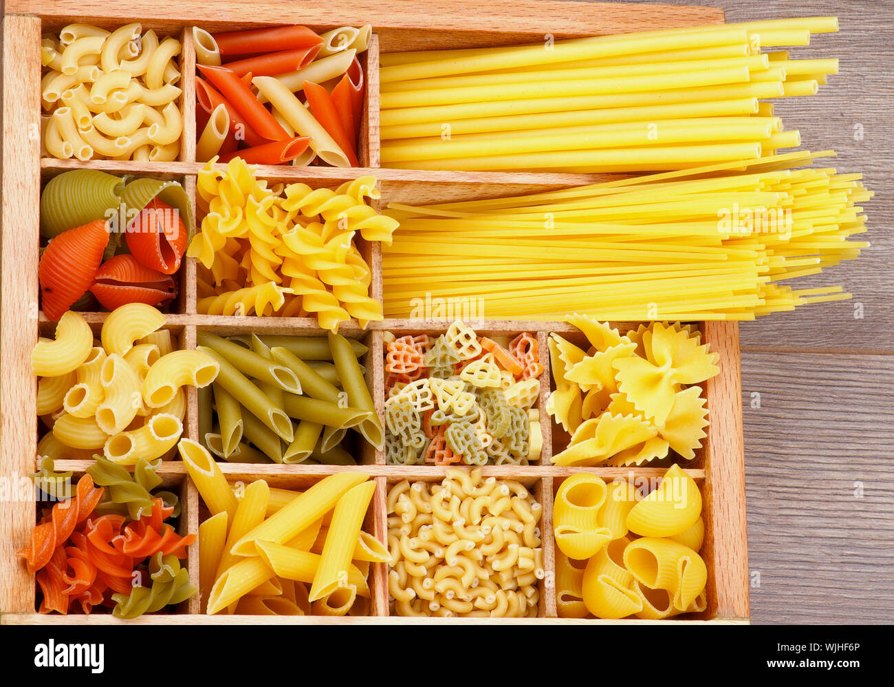 Three colors dry raw hi-res stock photography and images - Alamy