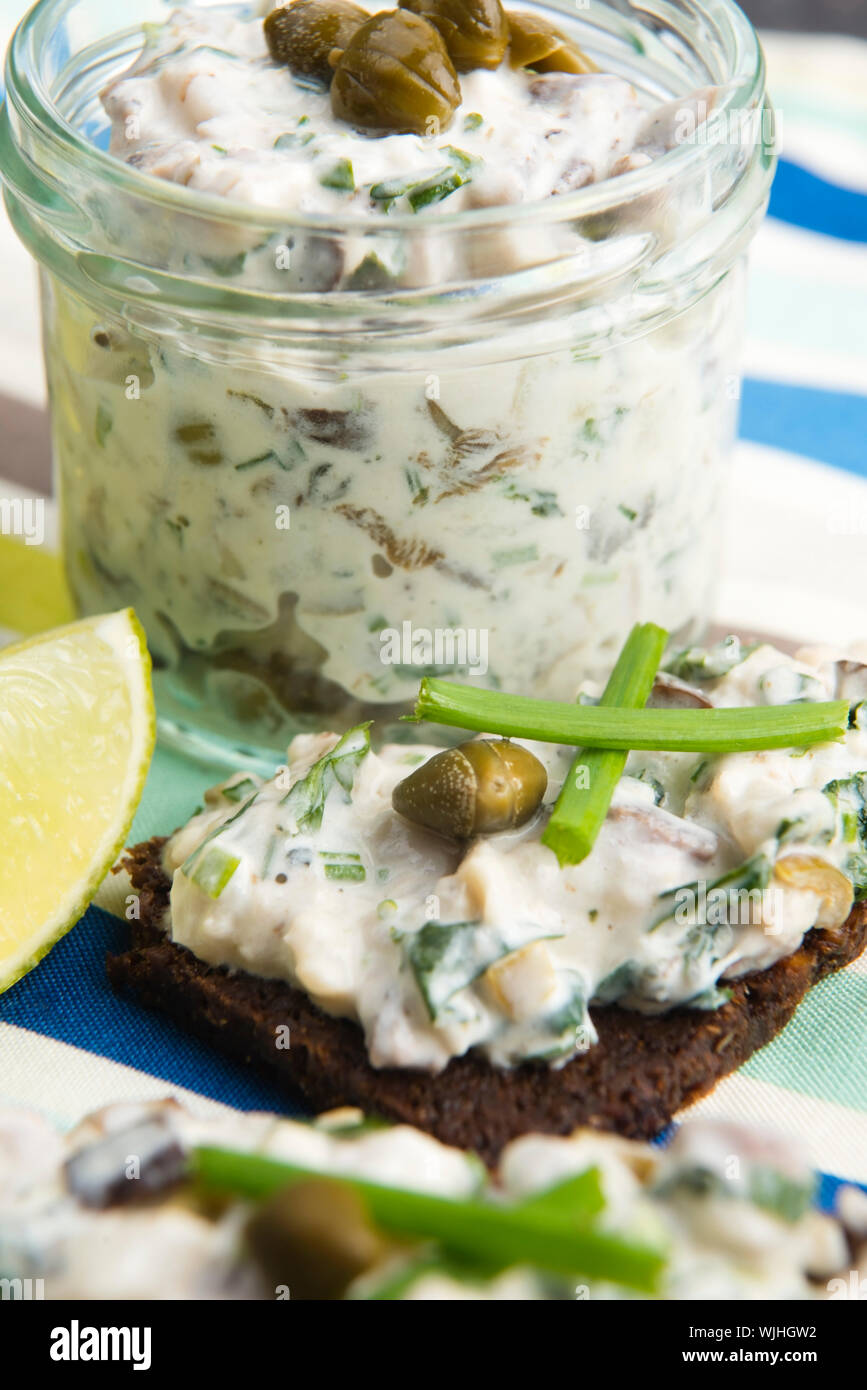 Kipper sandwich hi-res stock photography and images - Alamy