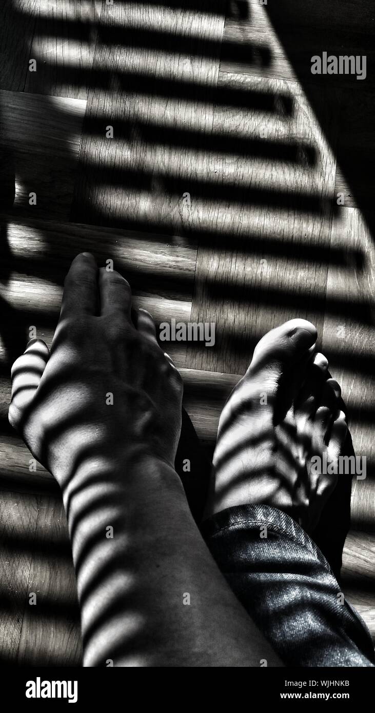 Hand leg hi-res stock photography and images - Alamy