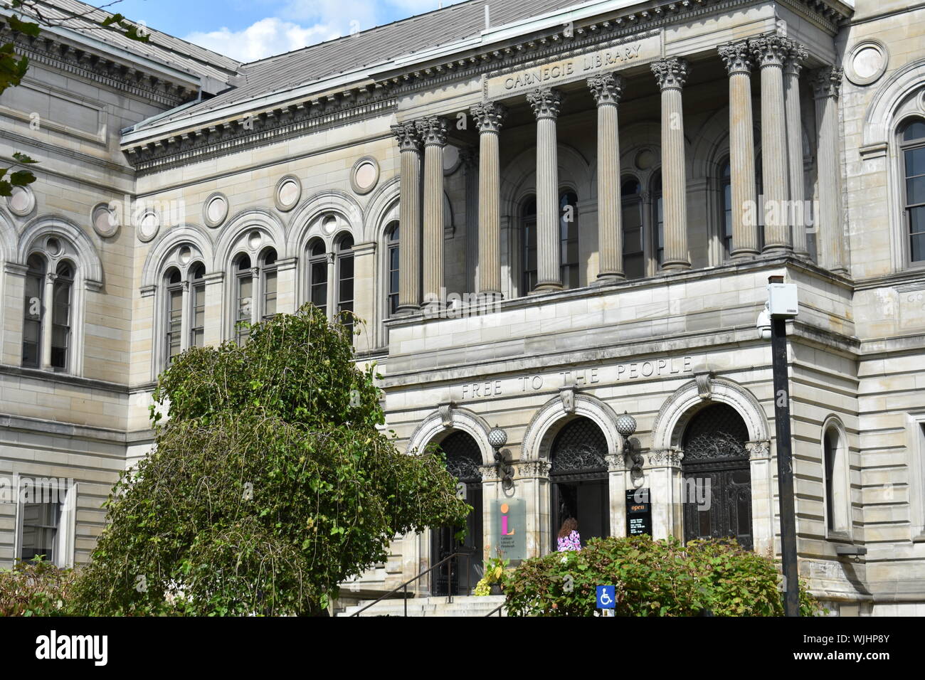 Locks on pittsburgh bridge hi-res stock photography and images - Alamy