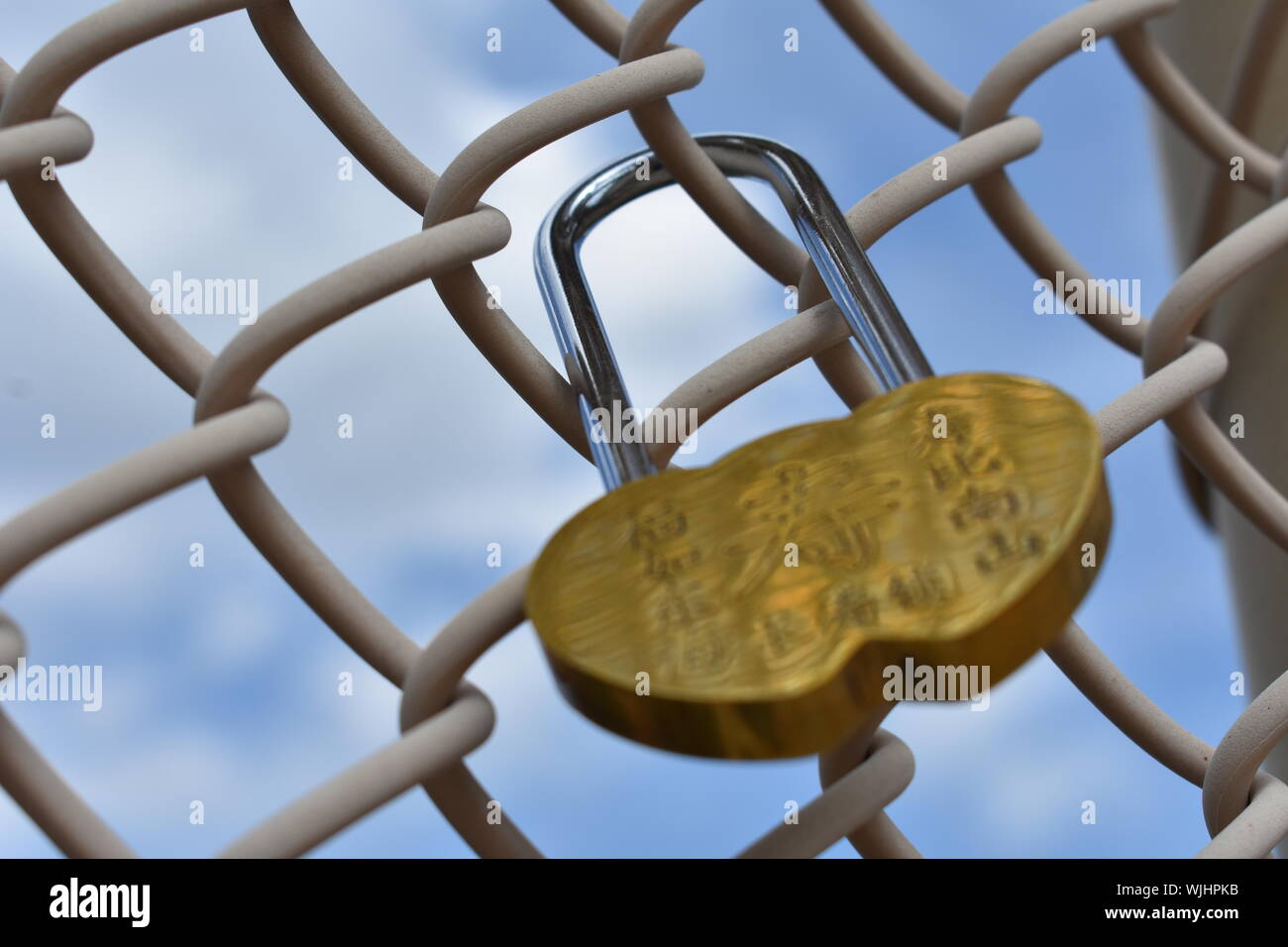 Locks on pittsburgh bridge hi-res stock photography and images - Alamy