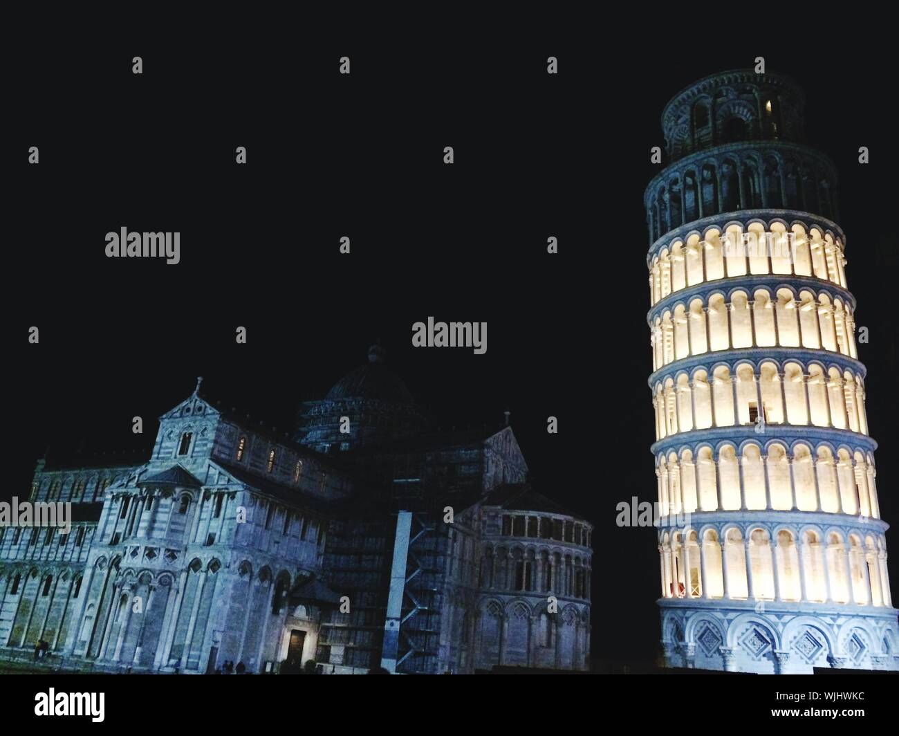 Leaning tower of pisa night hi-res stock photography and images - Alamy