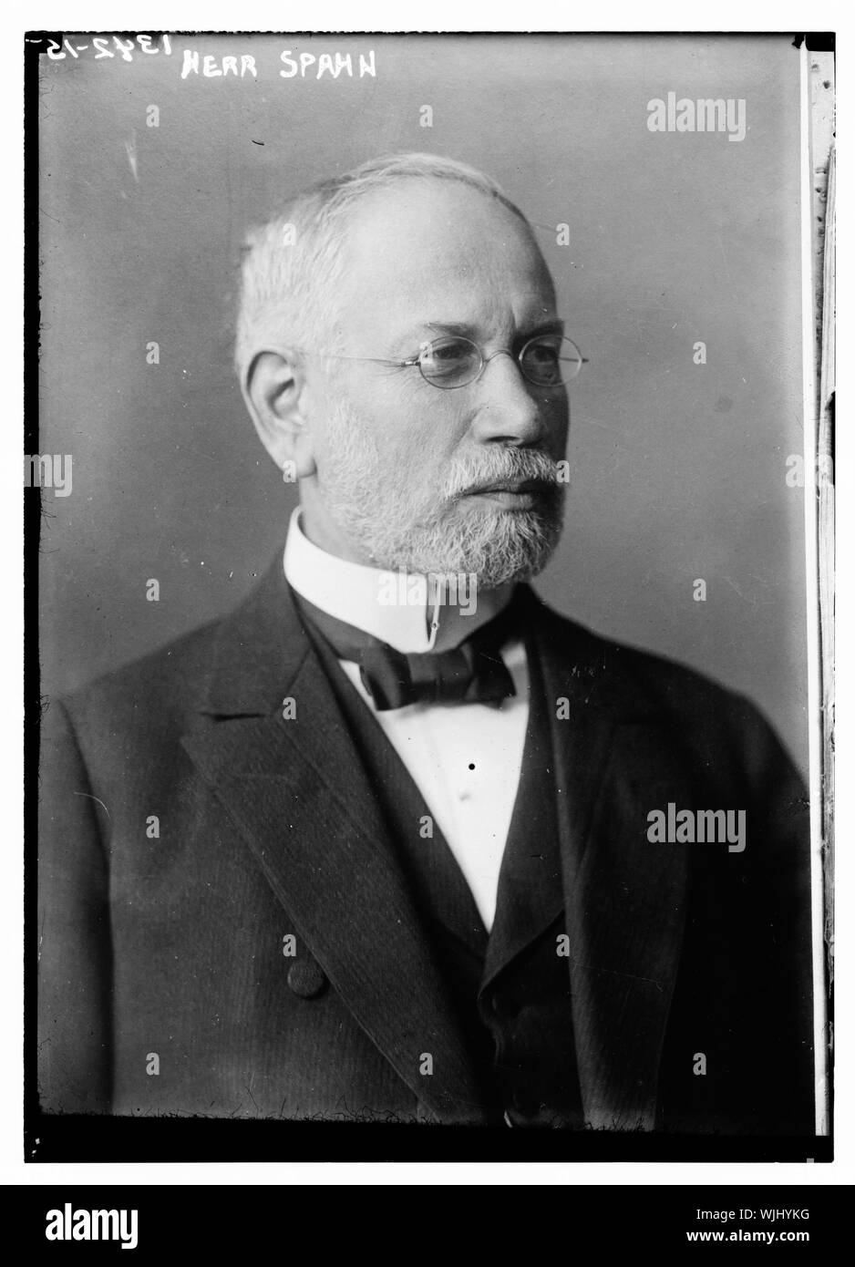 Herr Black and White Stock Photos & Images - Alamy