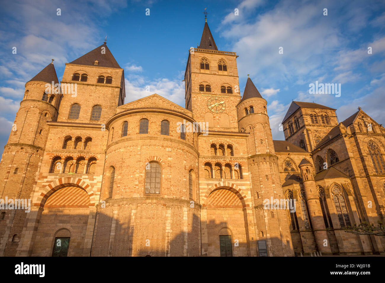 Our lady cathedral trier hi-res stock photography and images - Alamy