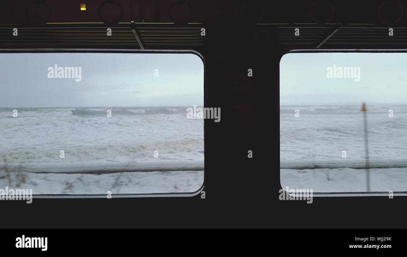 Sea train hi-res stock photography and images - Alamy