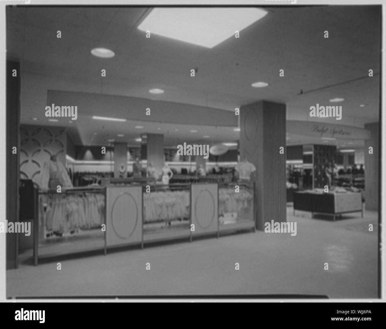 Cleveland higbee building hi-res stock photography and images - Alamy