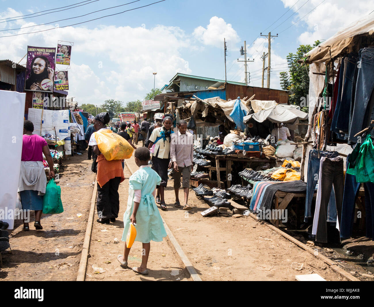 Market and railroad tracks in kibera hi-res stock photography and ...