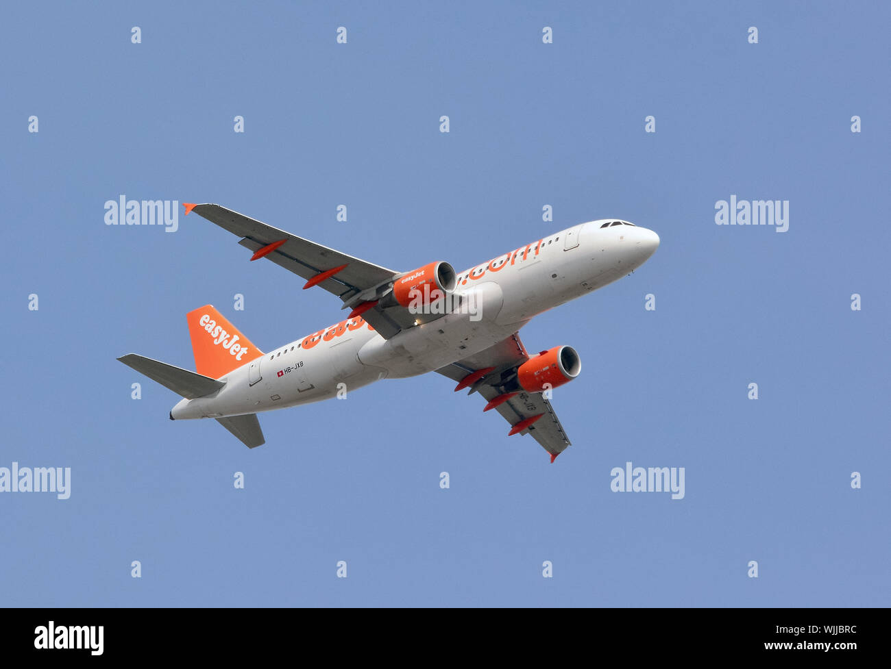 EasyJet (is a British multinational low-cost airline group ...