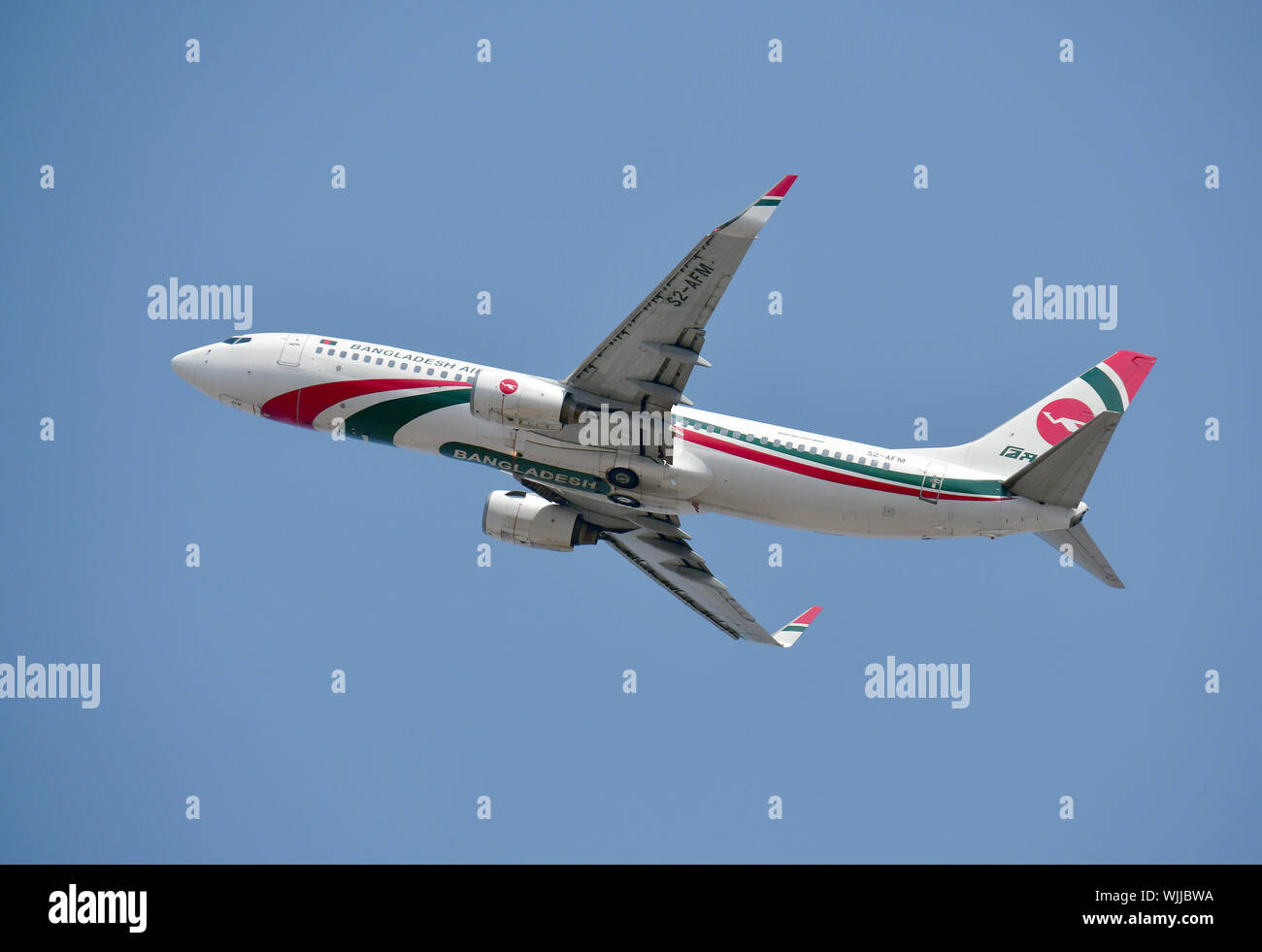 Bangladesh airlines hi-res stock photography and images - Alamy