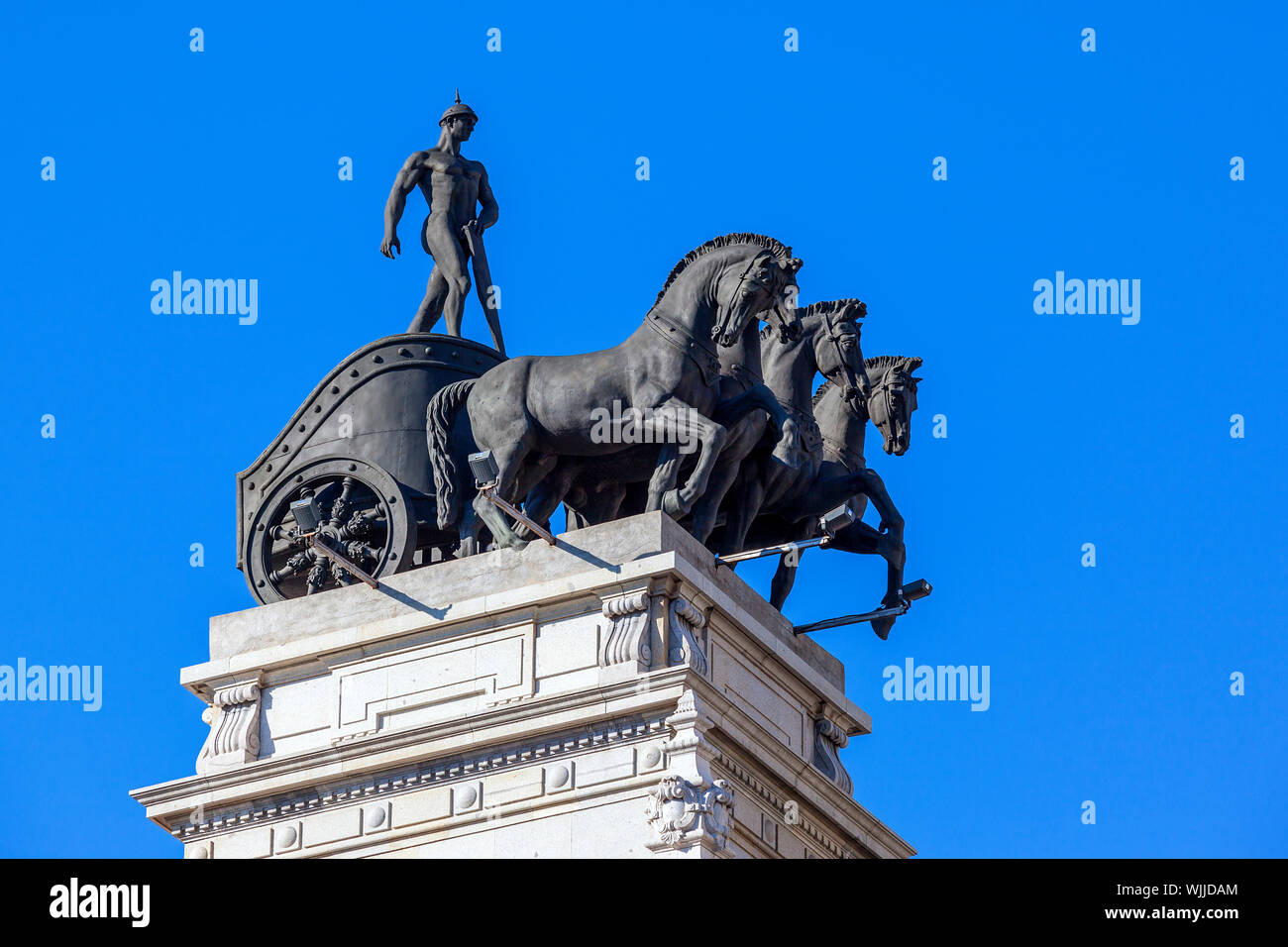 Ancient Horse And Buggy Statue in Madrid Spain Stock Photo - Alamy