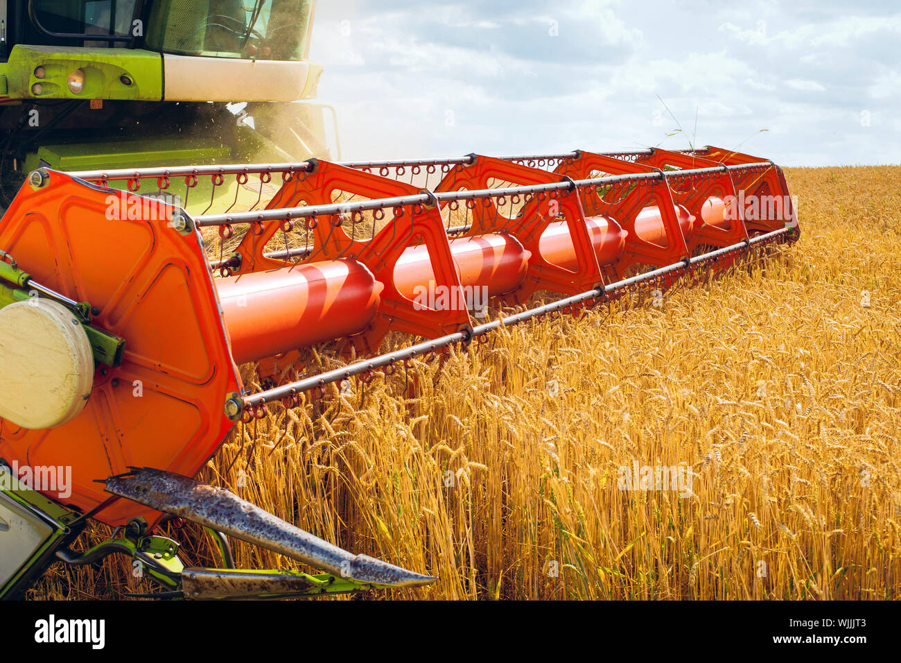 Big combine harvester harvesting hi-res stock photography and images ...