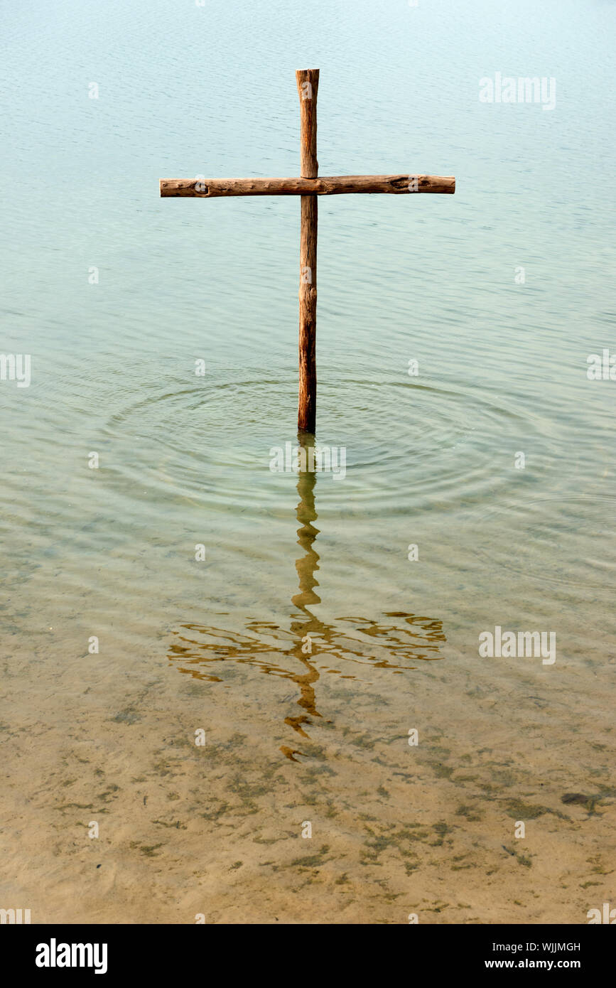 Wooden cross on beach hi-res stock photography and images - Alamy