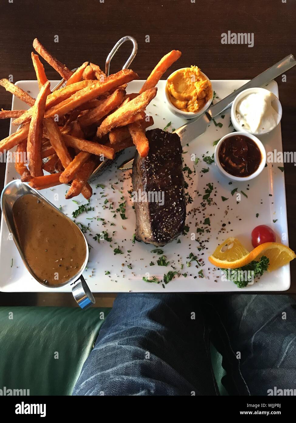 Dips table hi-res stock photography and images - Alamy