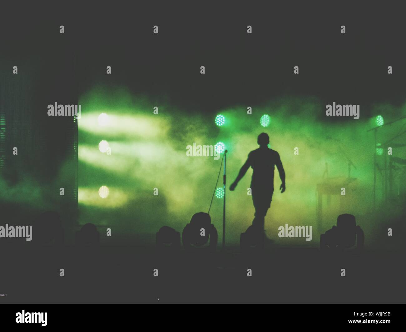 Stage Silhouette High Resolution Stock Photography and Images - Alamy