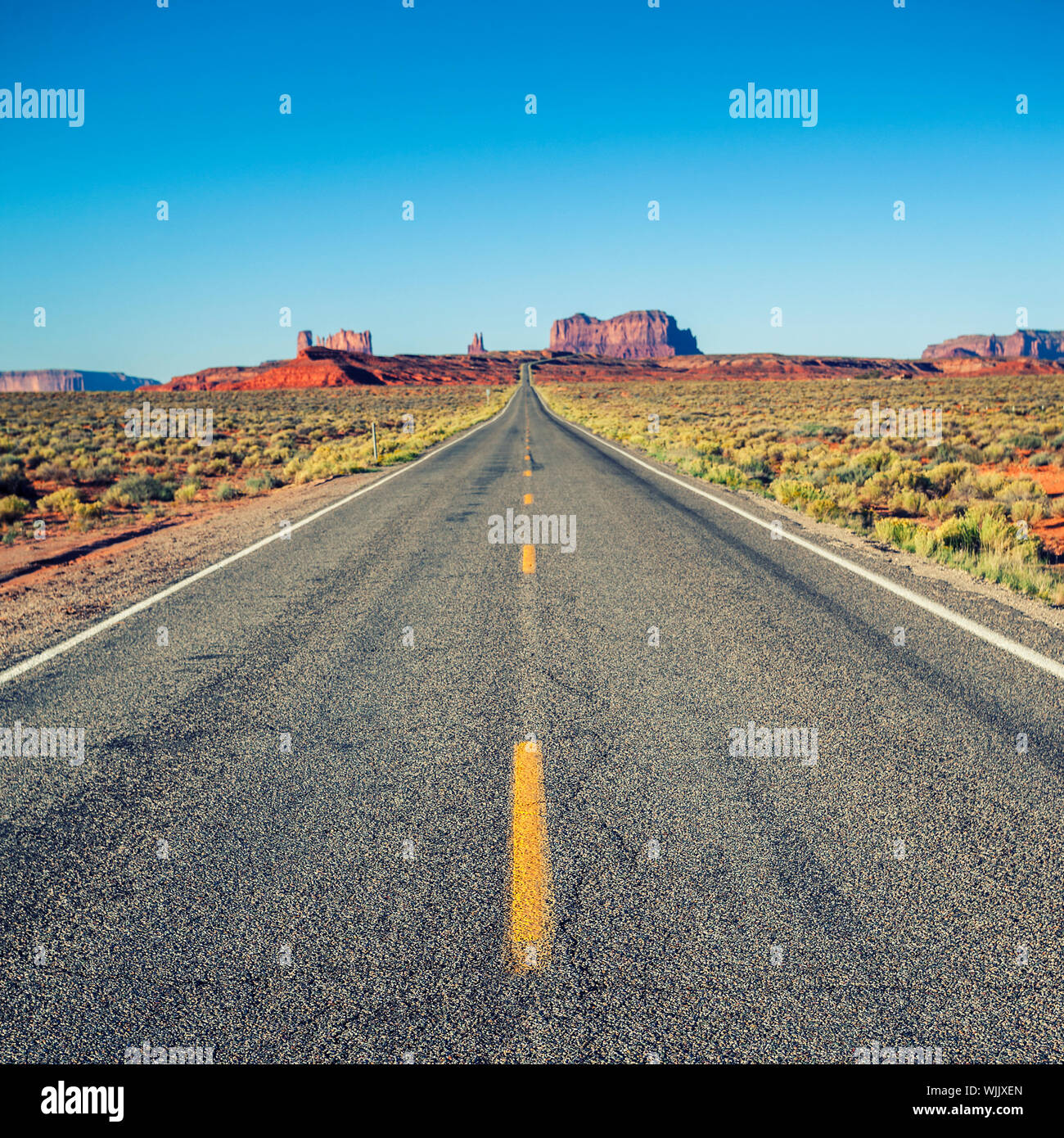 Famous road to Monument Valley, USA Stock Photo - Alamy