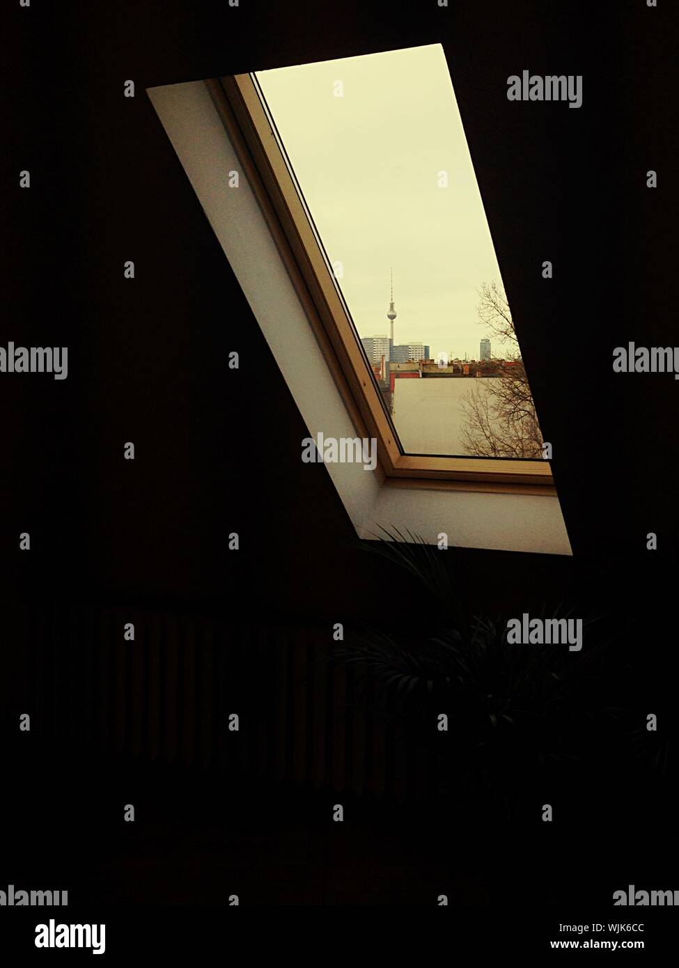 Sky through skylight hi-res stock photography and images - Alamy