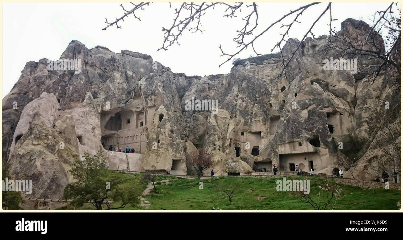 Rock formation houses hi-res stock photography and images - Alamy