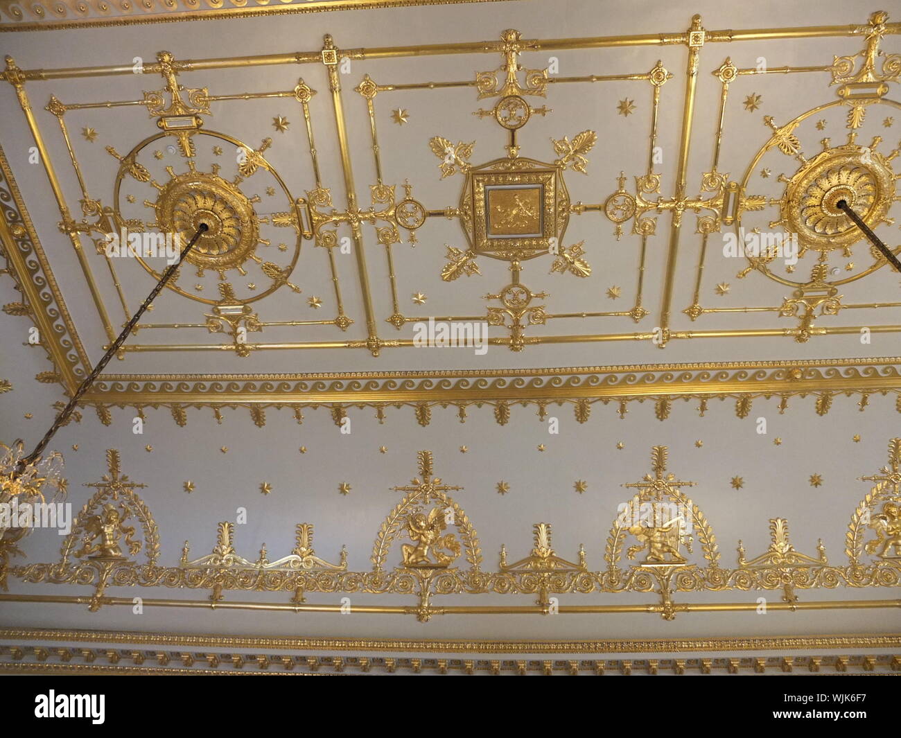 Gold ceiling hi-res stock photography and images - Alamy