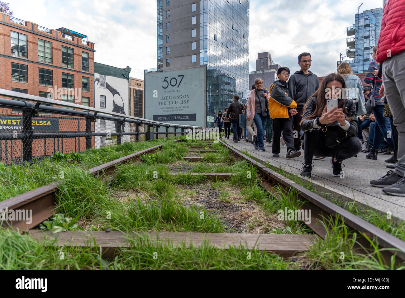 New York City, Usa - April 21, 2019: The High Line, the free entry ...