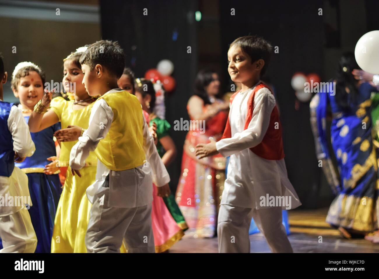 Children stage hi-res stock photography and images - Alamy