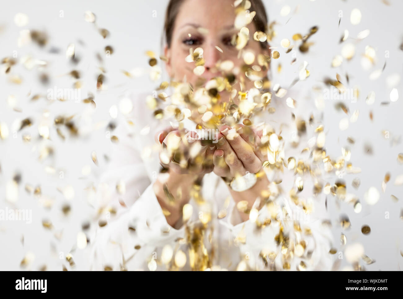 Confetti blowing hi-res stock photography and images - Alamy
