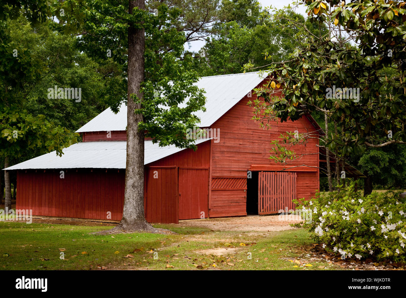 Historic farm barn in hi-res stock photography and images - Alamy