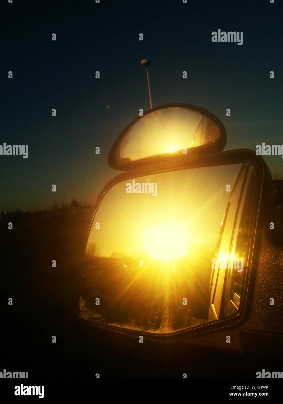 Sun reflection car hi-res stock photography and images - Alamy
