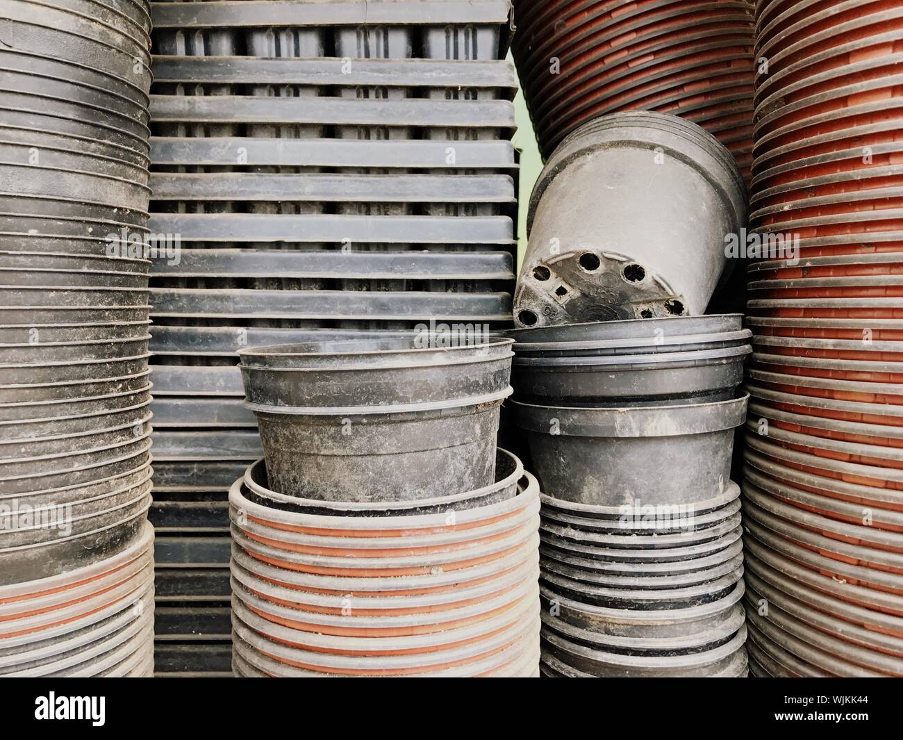 Plastic pot stack hi-res stock photography and images - Alamy