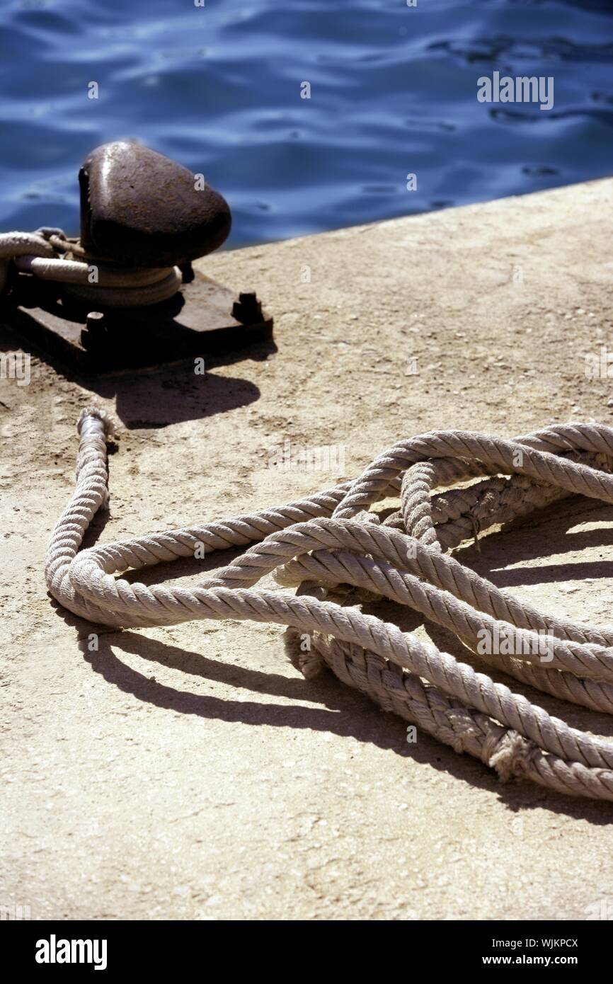 Dock pier bollard black sailing in hi-res stock photography and images ...