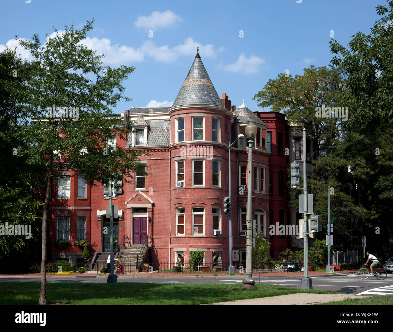 Logan circle and washington hi-res stock photography and images - Alamy