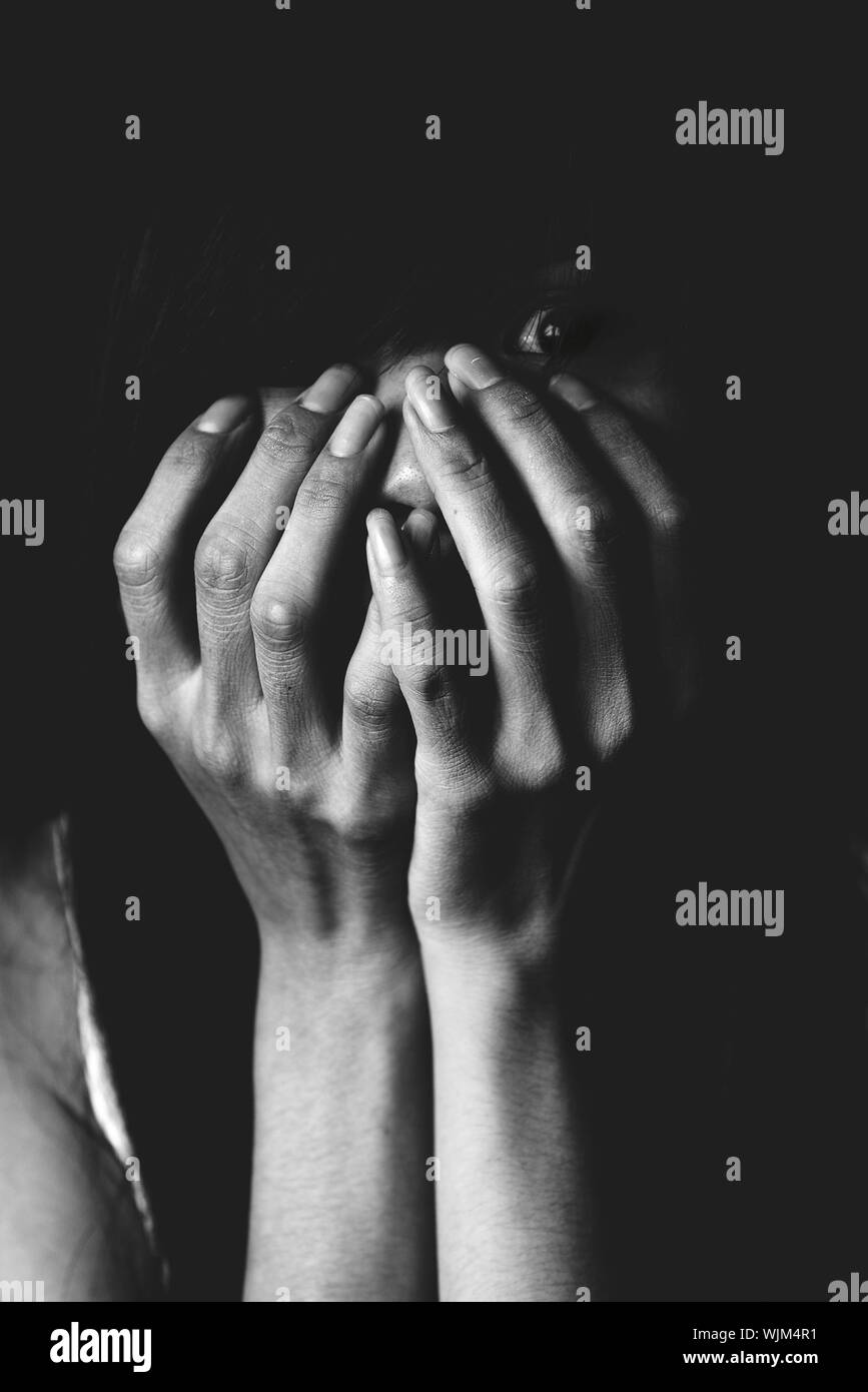 Black woman hands against body hi-res stock photography and images - Alamy