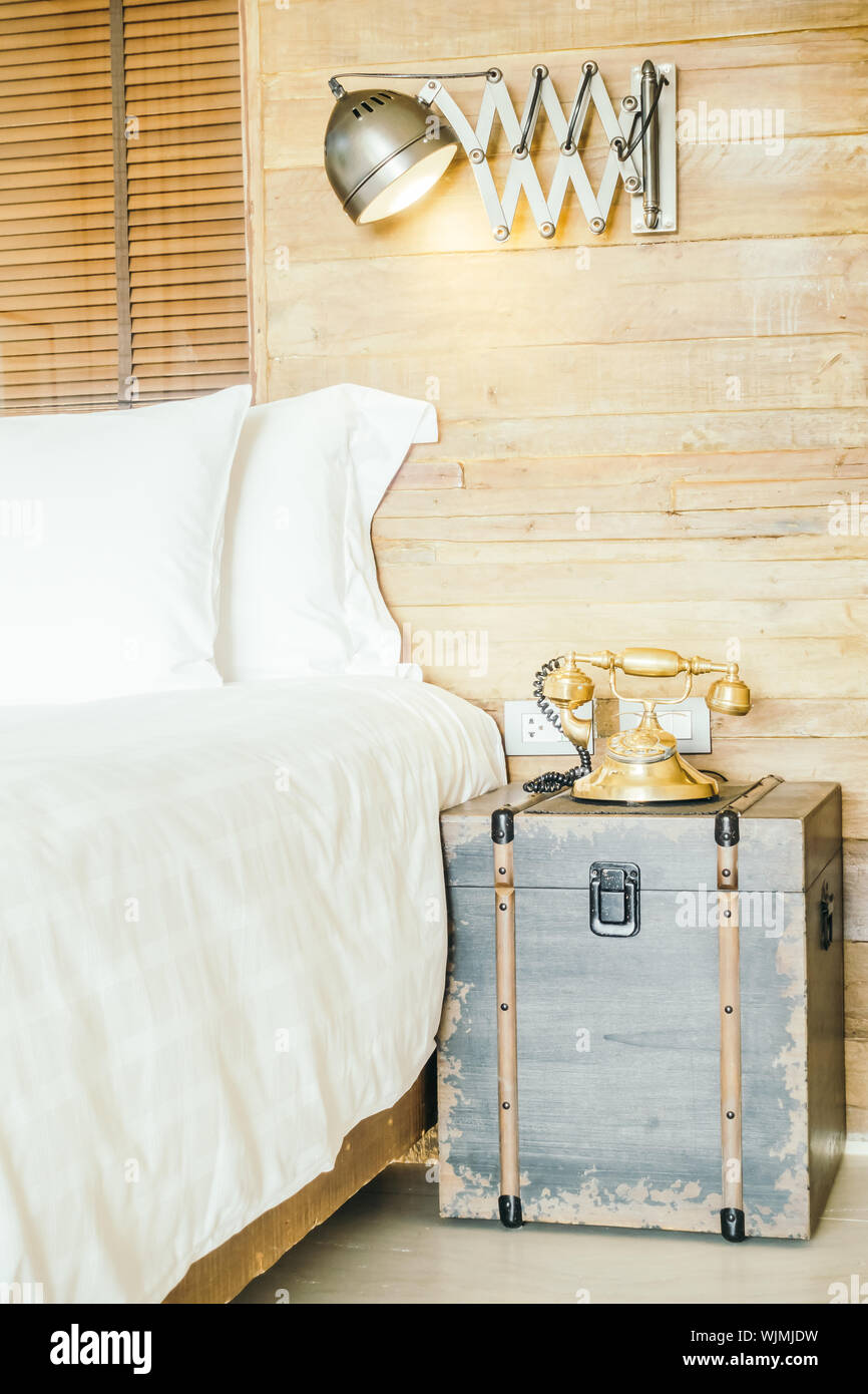 Domestic telephone hi-res stock photography and images - Alamy